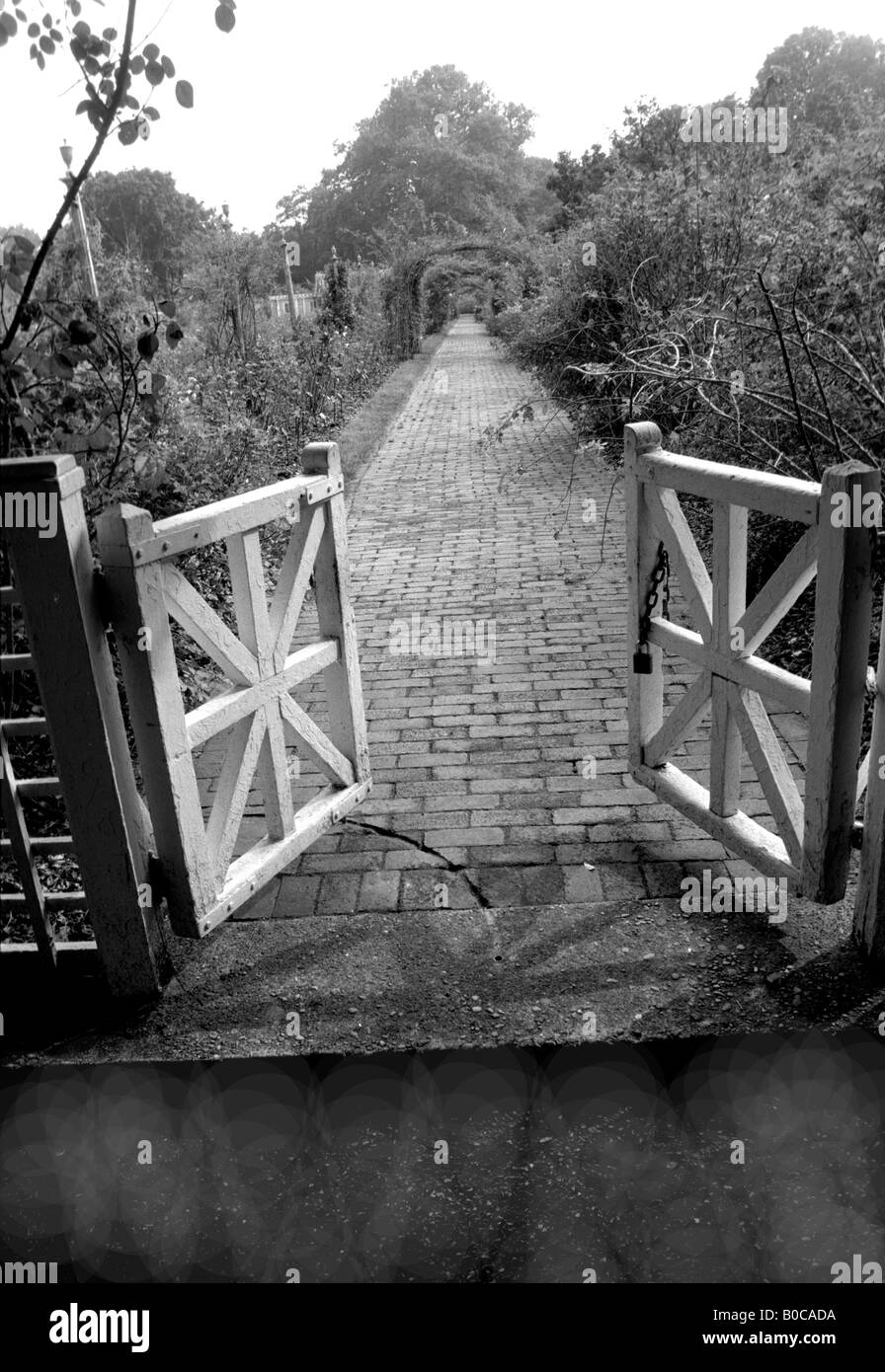 Gates leading into a rose garden in Brooklyn, New York Stock Photo - Alamy