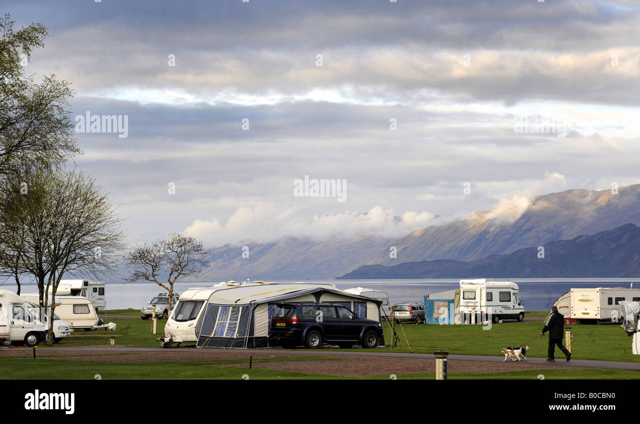 EARLY MORNING CAMPERS ON THE BUNREE CAMPING SITE ON THE SHORES OF LOCH ...