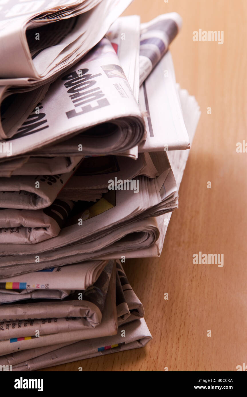 British newspapers pile hi-res stock photography and images - Alamy