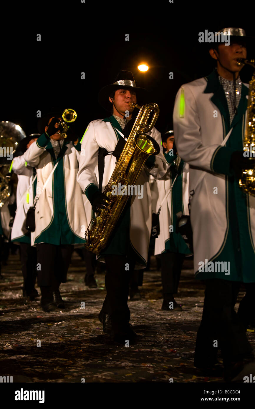 Marching at night hi-res stock photography and images - Alamy