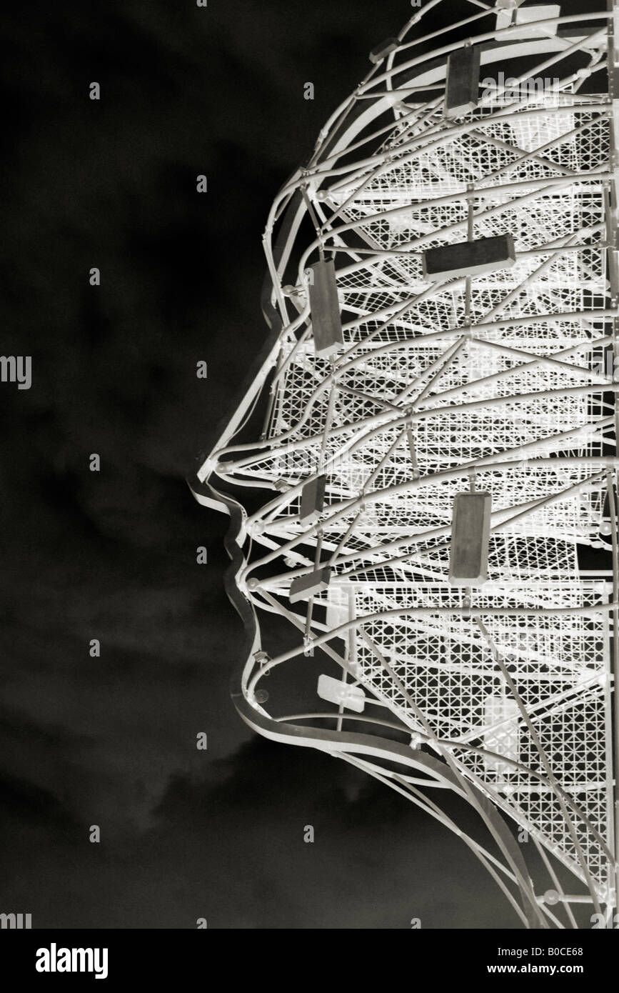 Metal sculpture face hi-res stock photography and images - Alamy