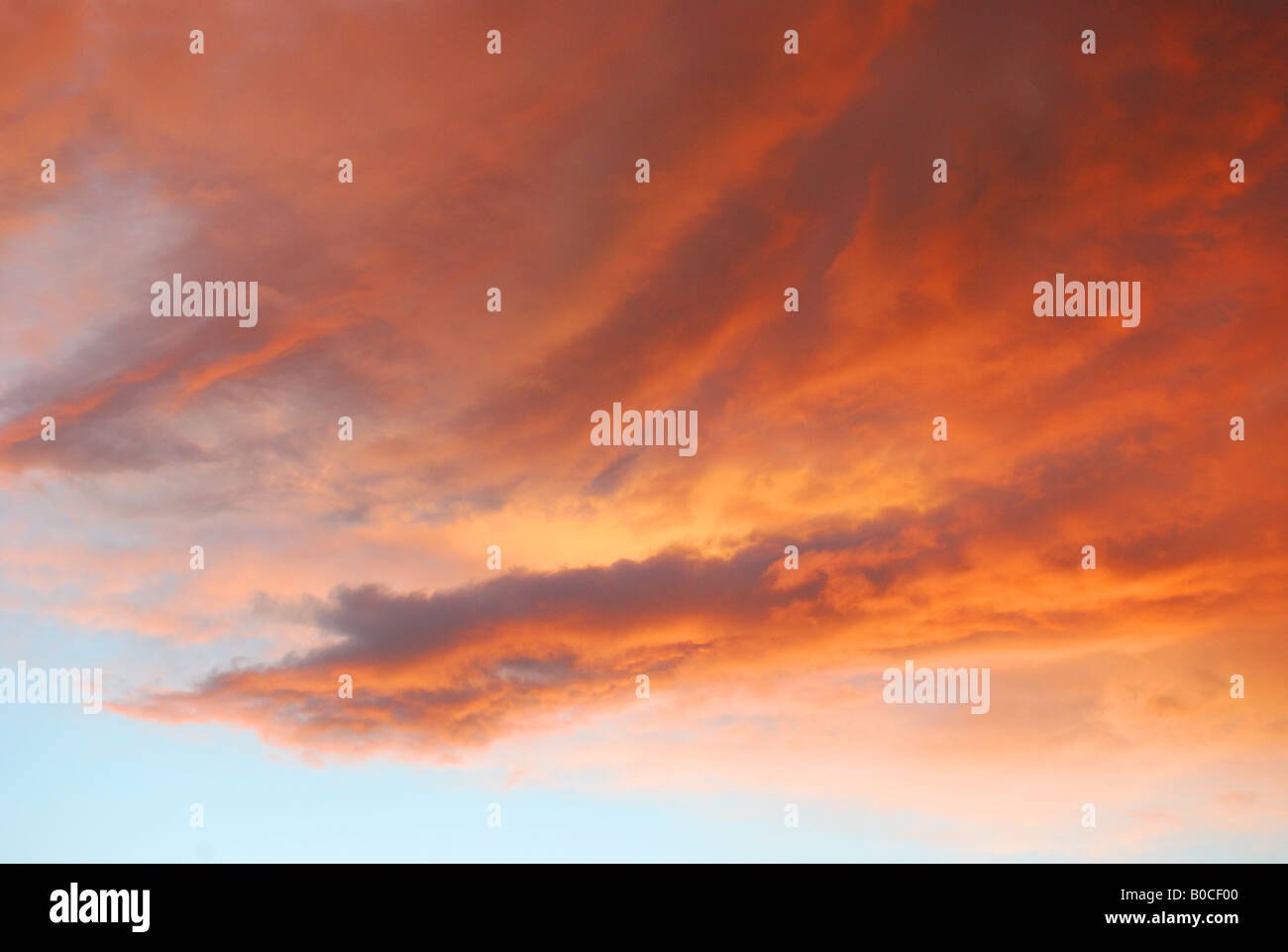 Sunset and sunset clouds hi-res stock photography and images - Alamy
