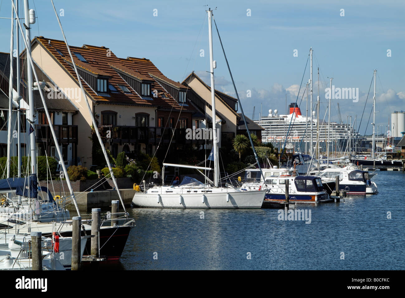 Hythe marina village hi-res stock photography and images - Alamy