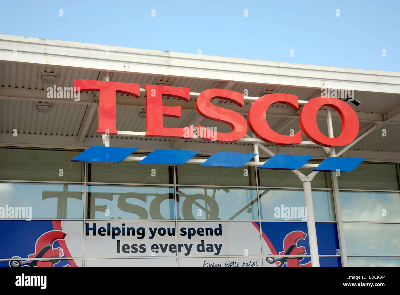 Tesco supermarket in the UK Stock Photo - Alamy