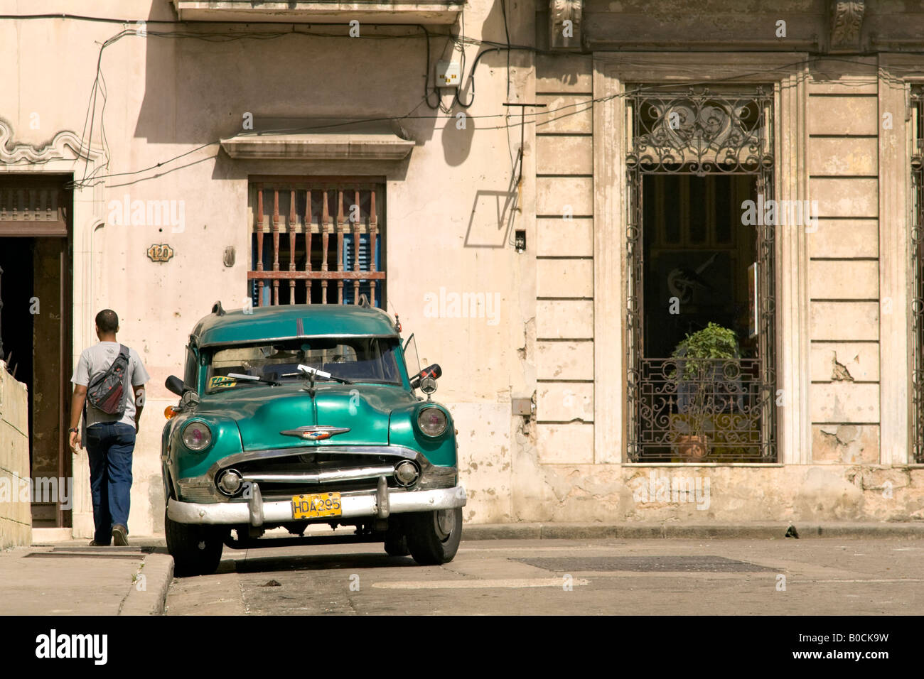Old car. Street scene. Havana. Cuba Stock Photo - Alamy