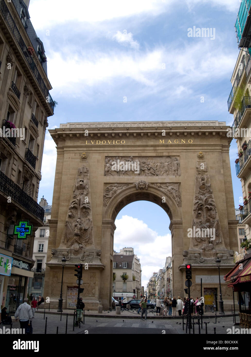Arc de St Denis Stock Photo - Alamy