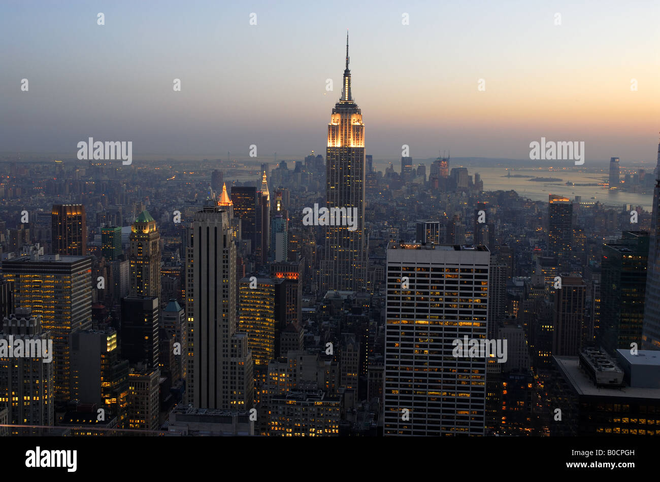 Manhattan dusk aerial hi-res stock photography and images - Alamy