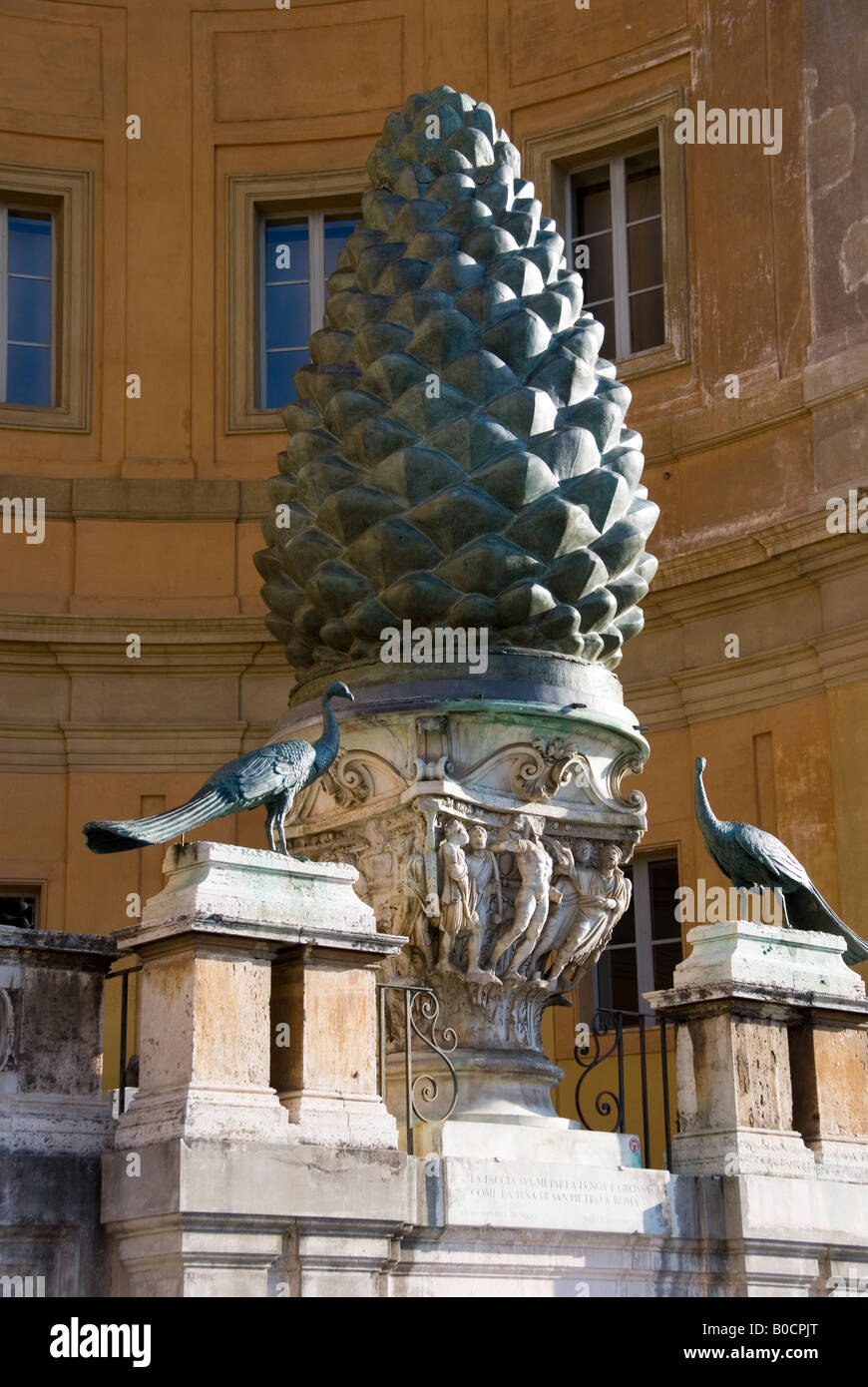 Cortile della Pigna, Vatican, Rome, Italy Stock Photo - Alamy