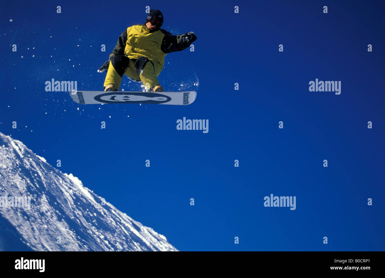 Horizontal jump hi-res stock photography and images - Alamy