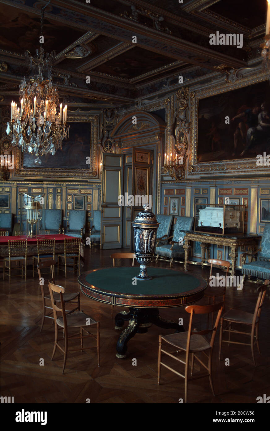Louis xiii castle hi-res stock photography and images - Alamy