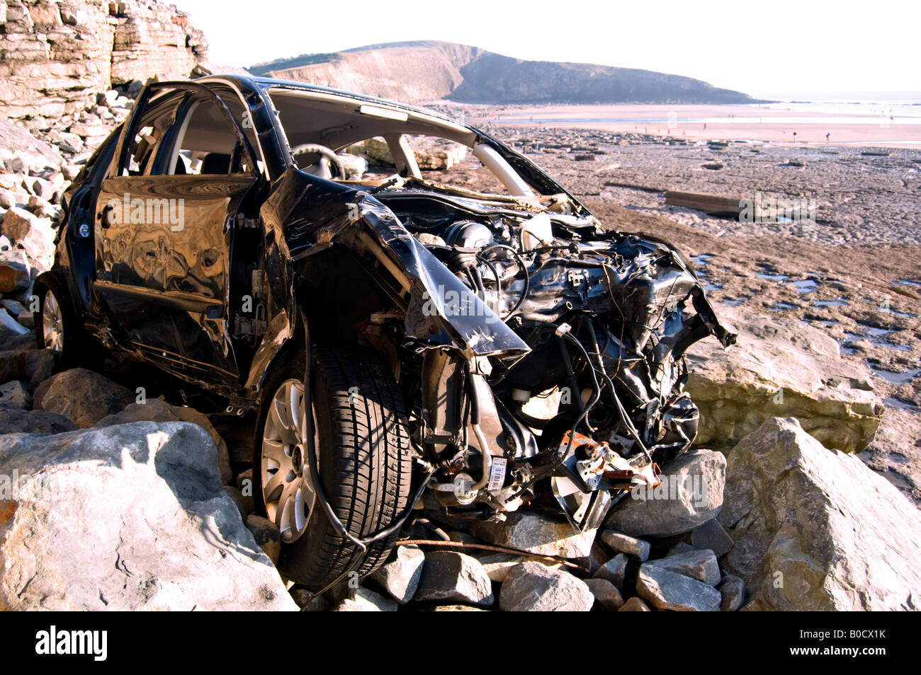 Mangled car hi-res stock photography and images - Alamy