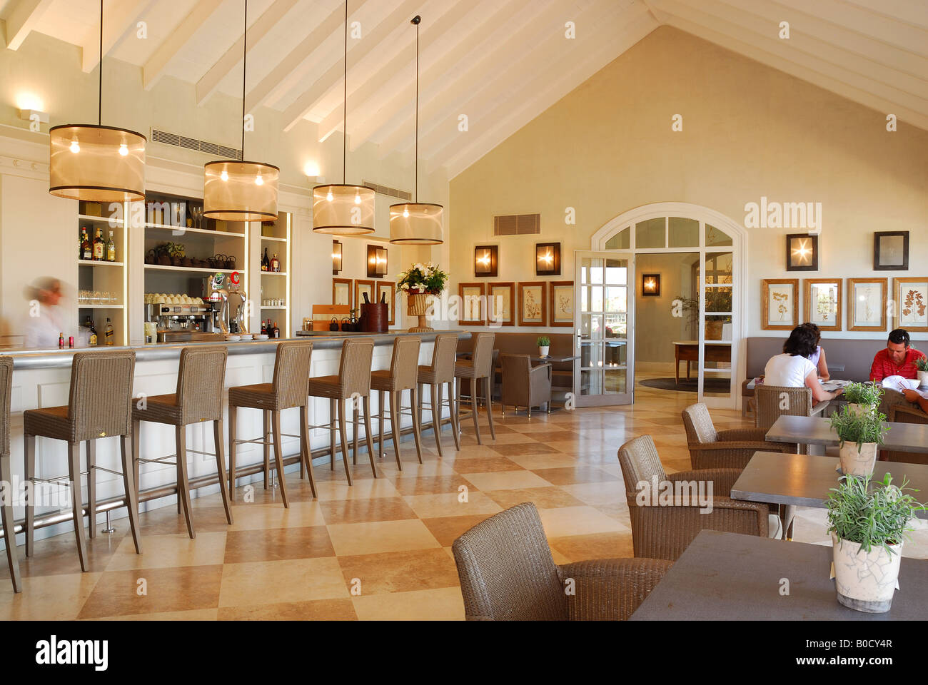 Golf club house bar hi-res stock photography and images - Alamy