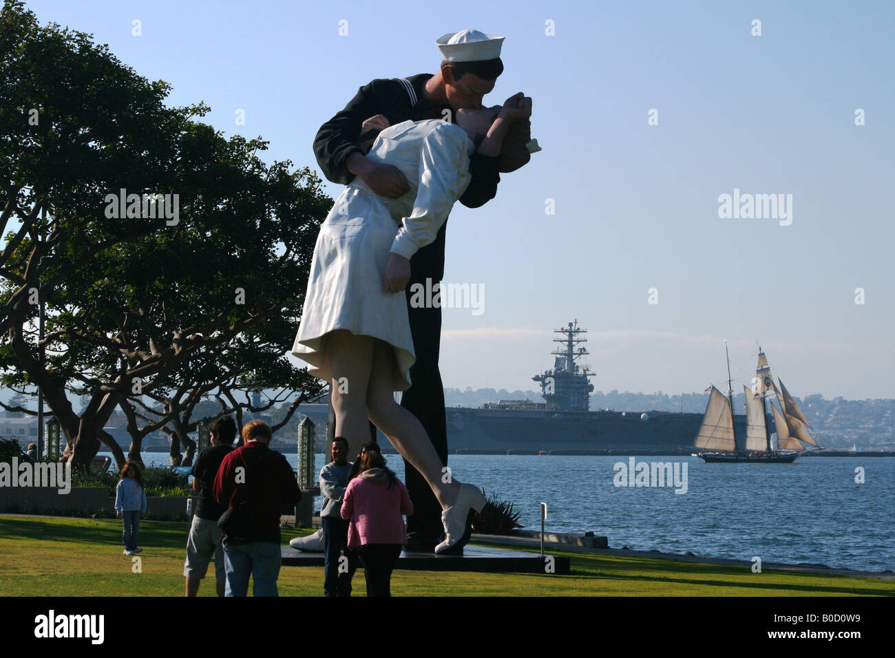The kiss after world war ii hi-res stock photography and images - Alamy