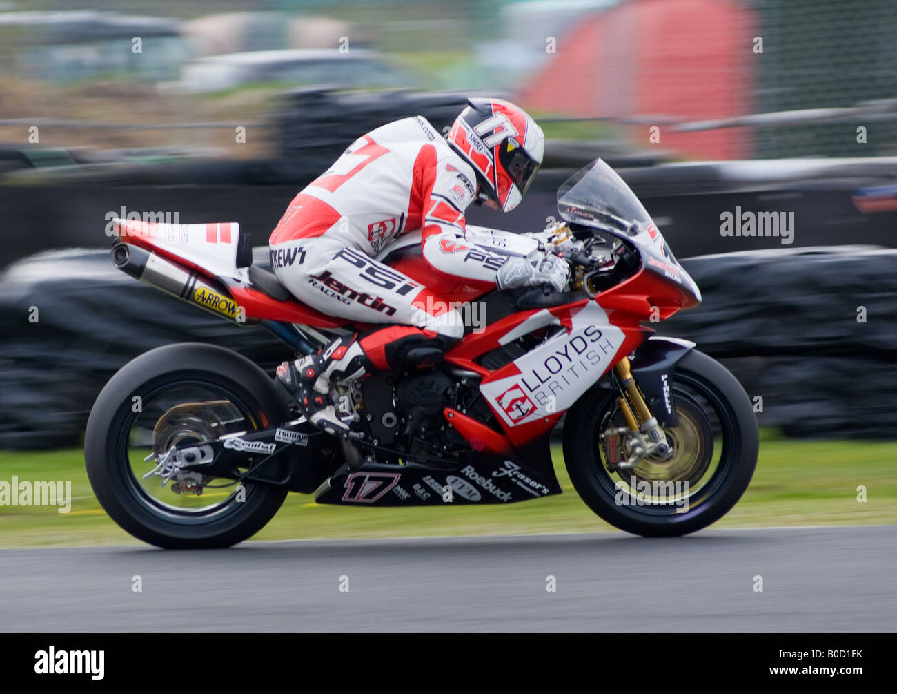 Simon Andrews Riding a Yamaha Motorbike in the British Superbike ...