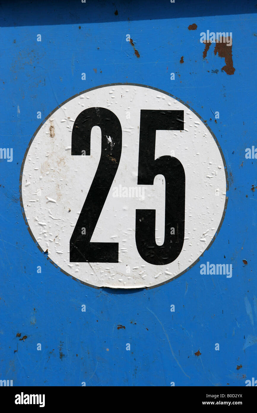 Number 25 hi-res stock photography and images - Alamy