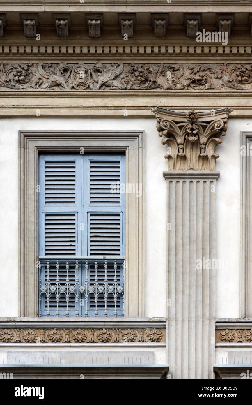 Dentil moldings hi-res stock photography and images - Alamy