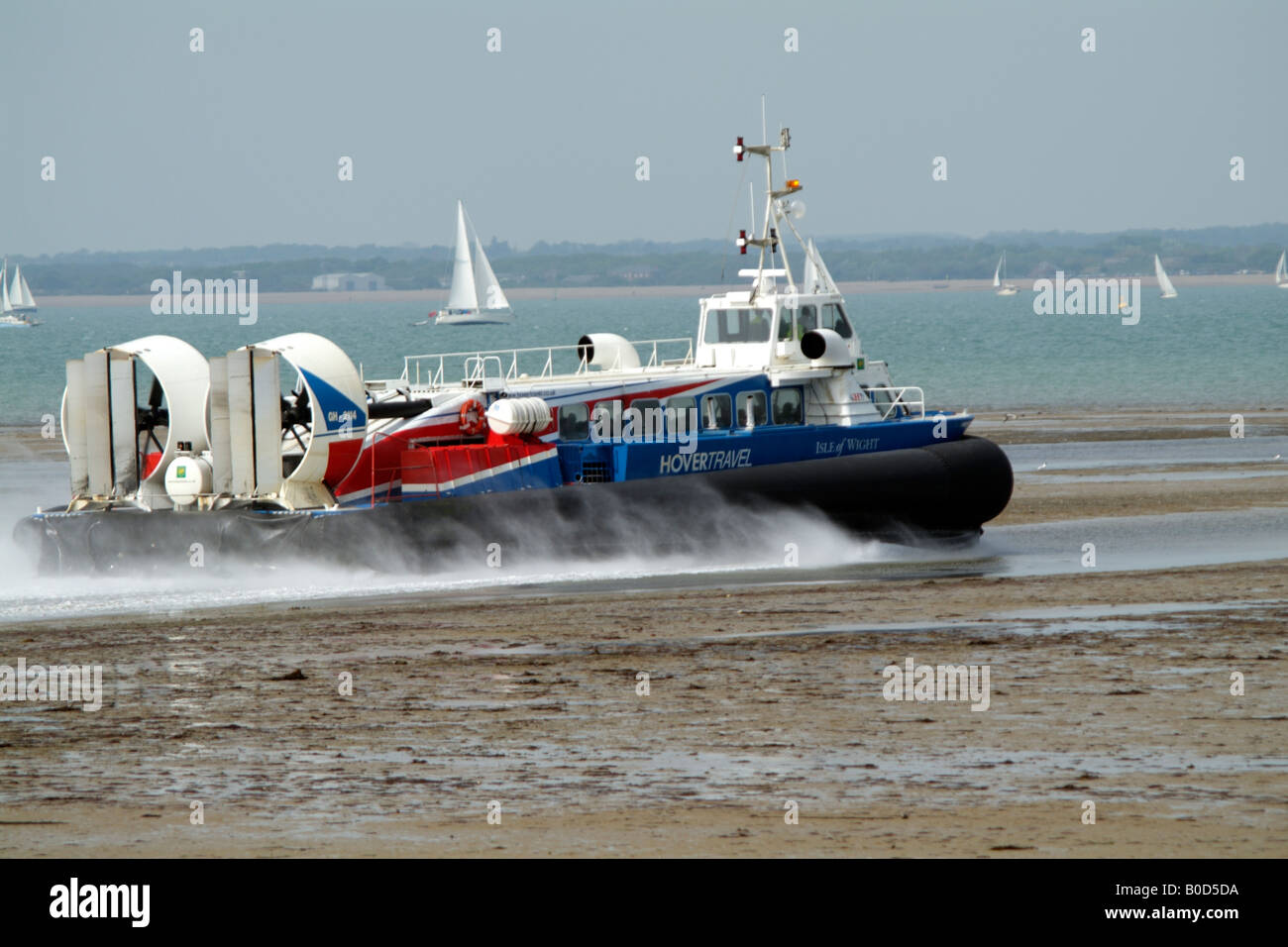 Passenger Hovercraft Freedom 90 GH 2114 of the Hovertravel Fleet ...