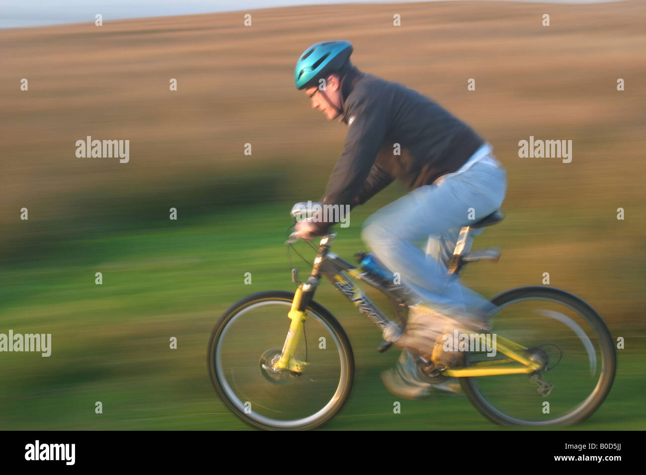 Going faster hi-res stock photography and images - Alamy