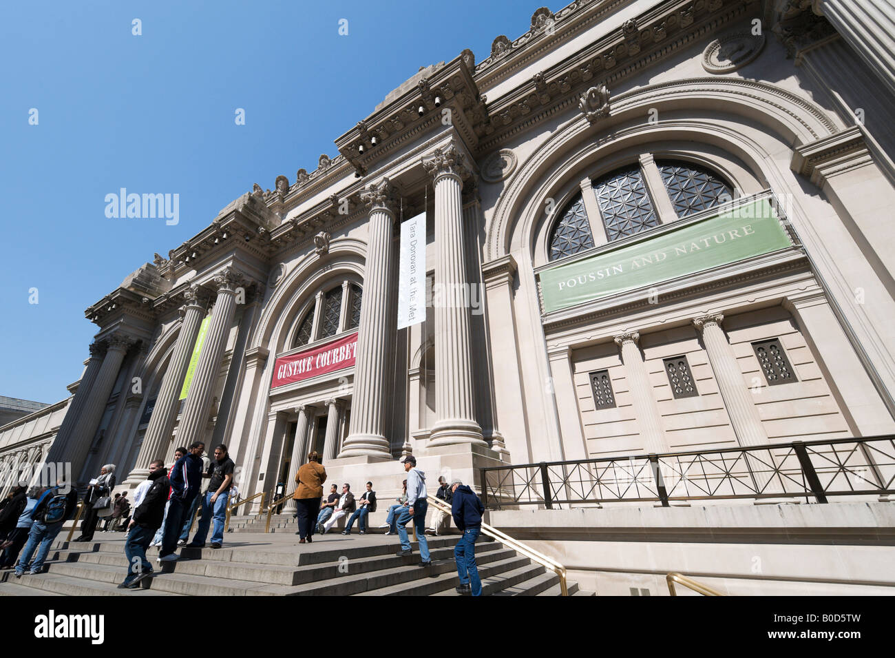 Metropolitan Museum of Art, Fifth Avenue, New York City Stock Photo - Alamy