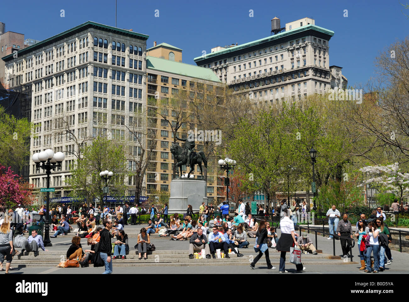 People in a square in New York City Stock Photo - Alamy