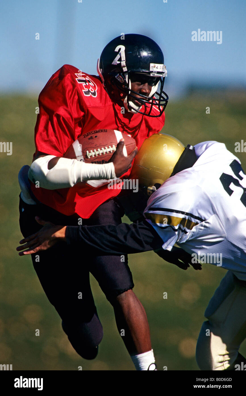 Pictures Of Football Players In Action Download at Eldridge Rucker blog