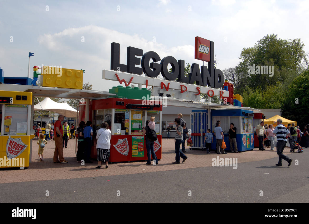 Entrance to legoland windsor hi-res stock photography and images - Alamy