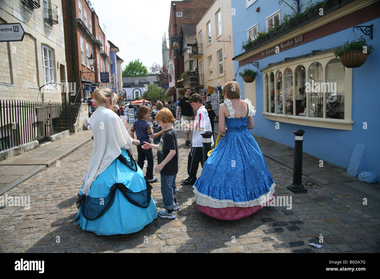 Windsor girls hi-res stock photography and images - Alamy