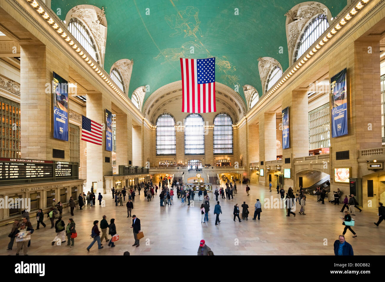 The ceiling of the grand central terminal in new york hi-res stock ...
