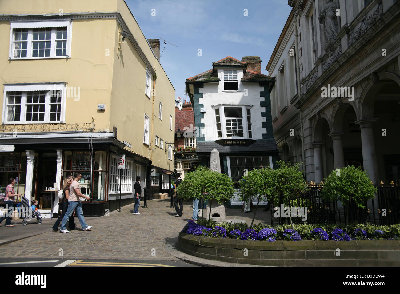 Crooked house Windsor, quaint little tea shop. In Queen Charlotte ...