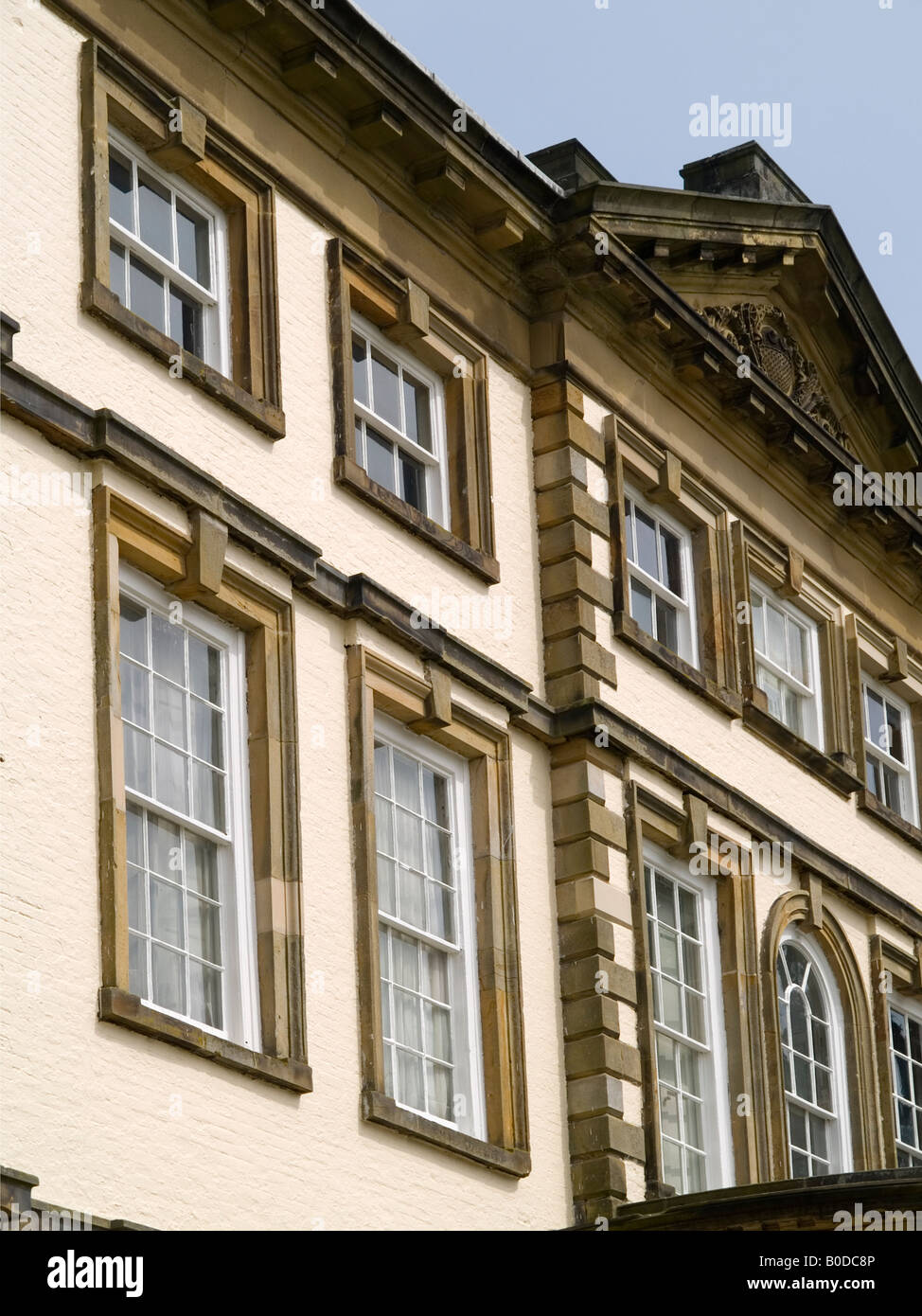 Building sandstone render window hi-res stock photography and images ...