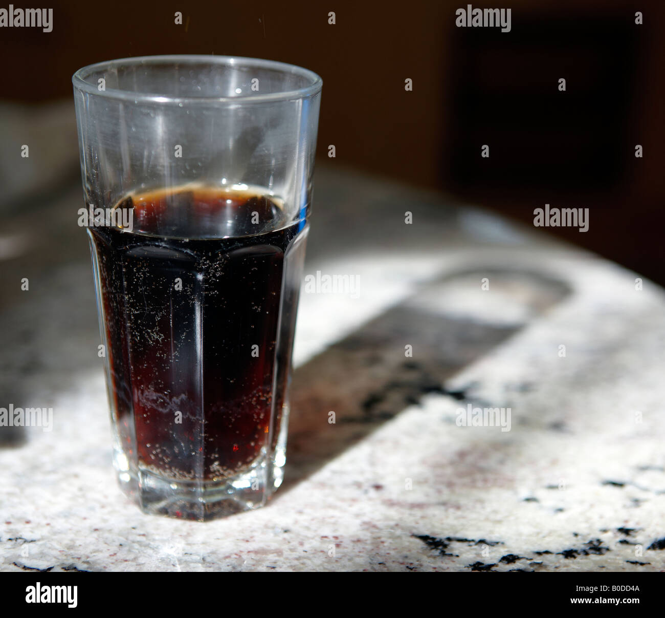 Glass of sparkling soft drink Stock Photo - Alamy