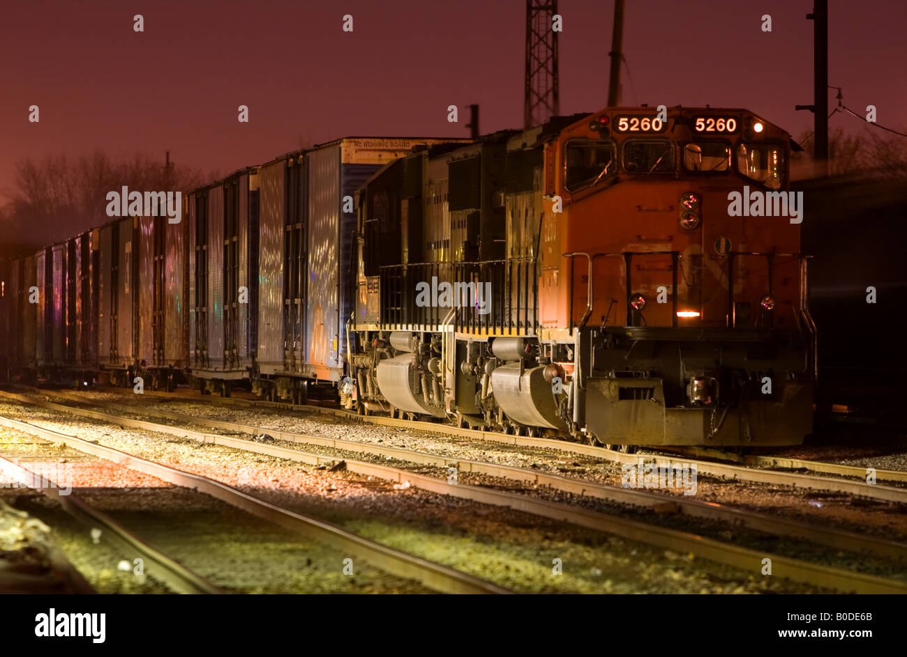 Freight Train Night Stock Photos & Freight Train Night Stock Images - Alamy