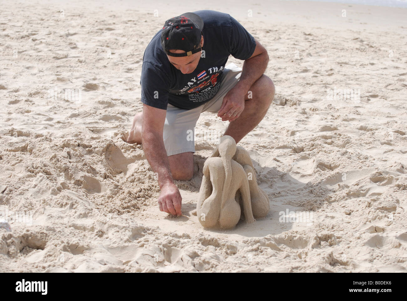 Sculpturing in the sand hi-res stock photography and images - Alamy