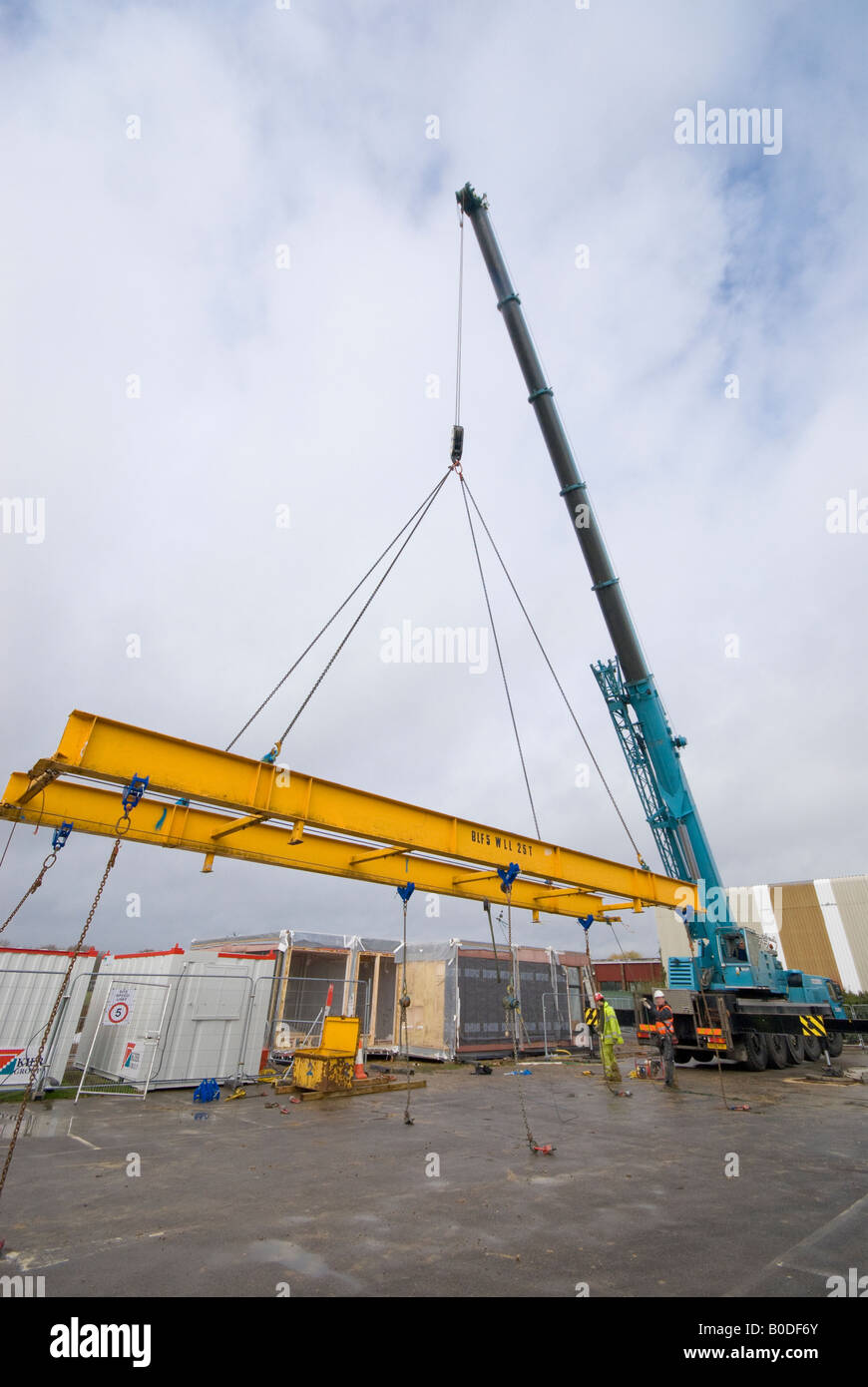 Crane and rig for lifting Pre fabricated building Stock Photo - Alamy