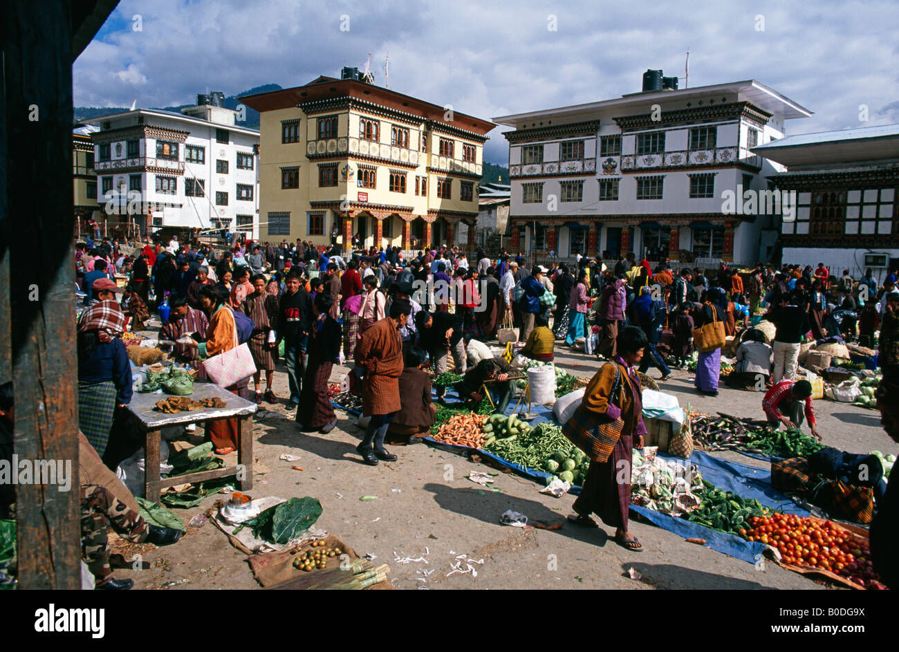 Paro market in Paro, Bhutan Stock Photo: 17508566 - Alamy