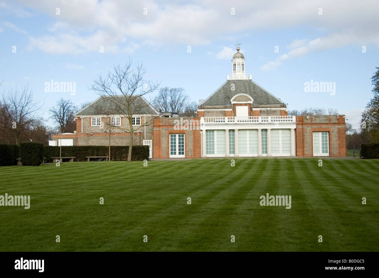 Serpentine Gallery and its gardens in the spring, Hyde Park, central ...