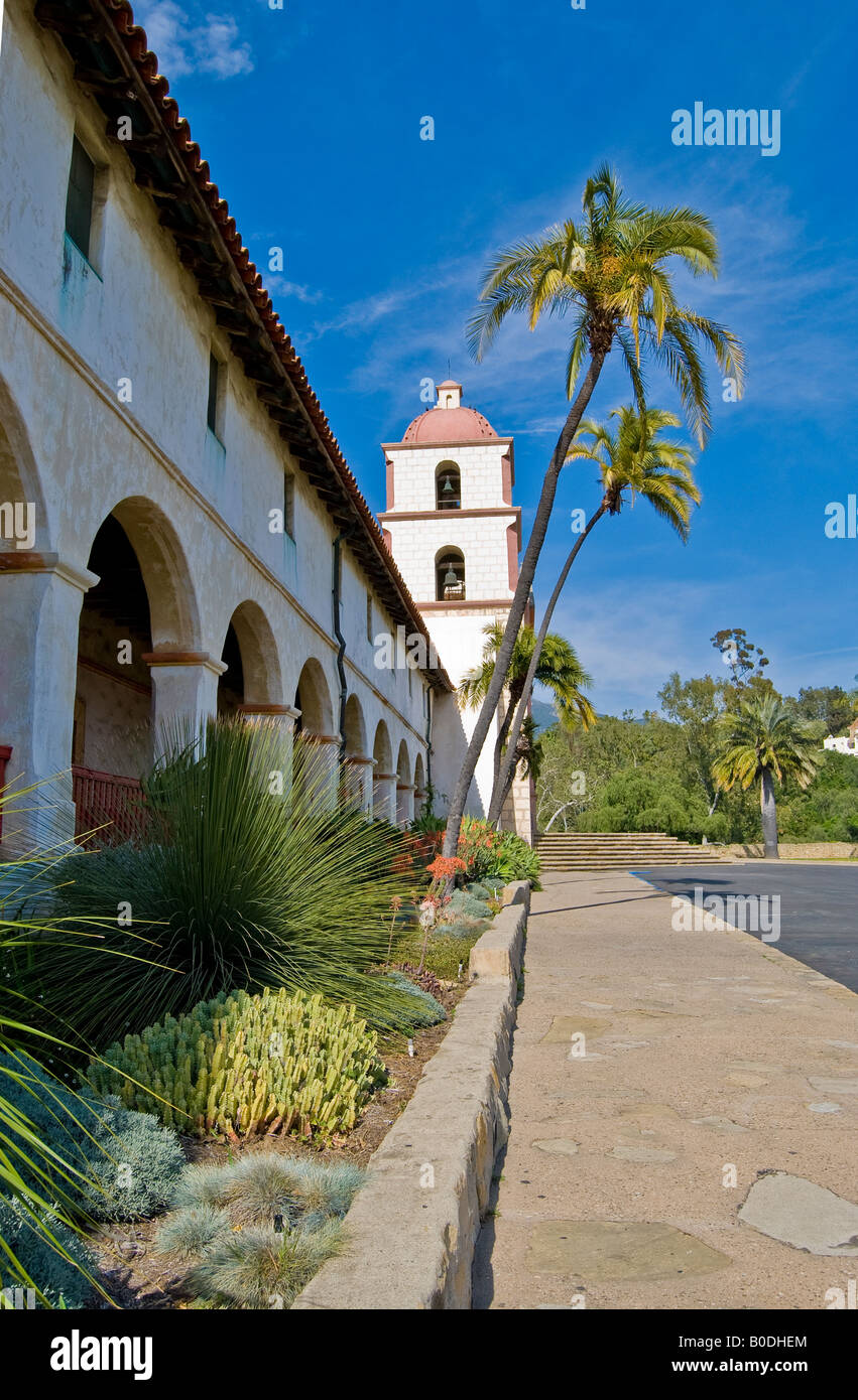 Santa barbara mission hi-res stock photography and images - Alamy