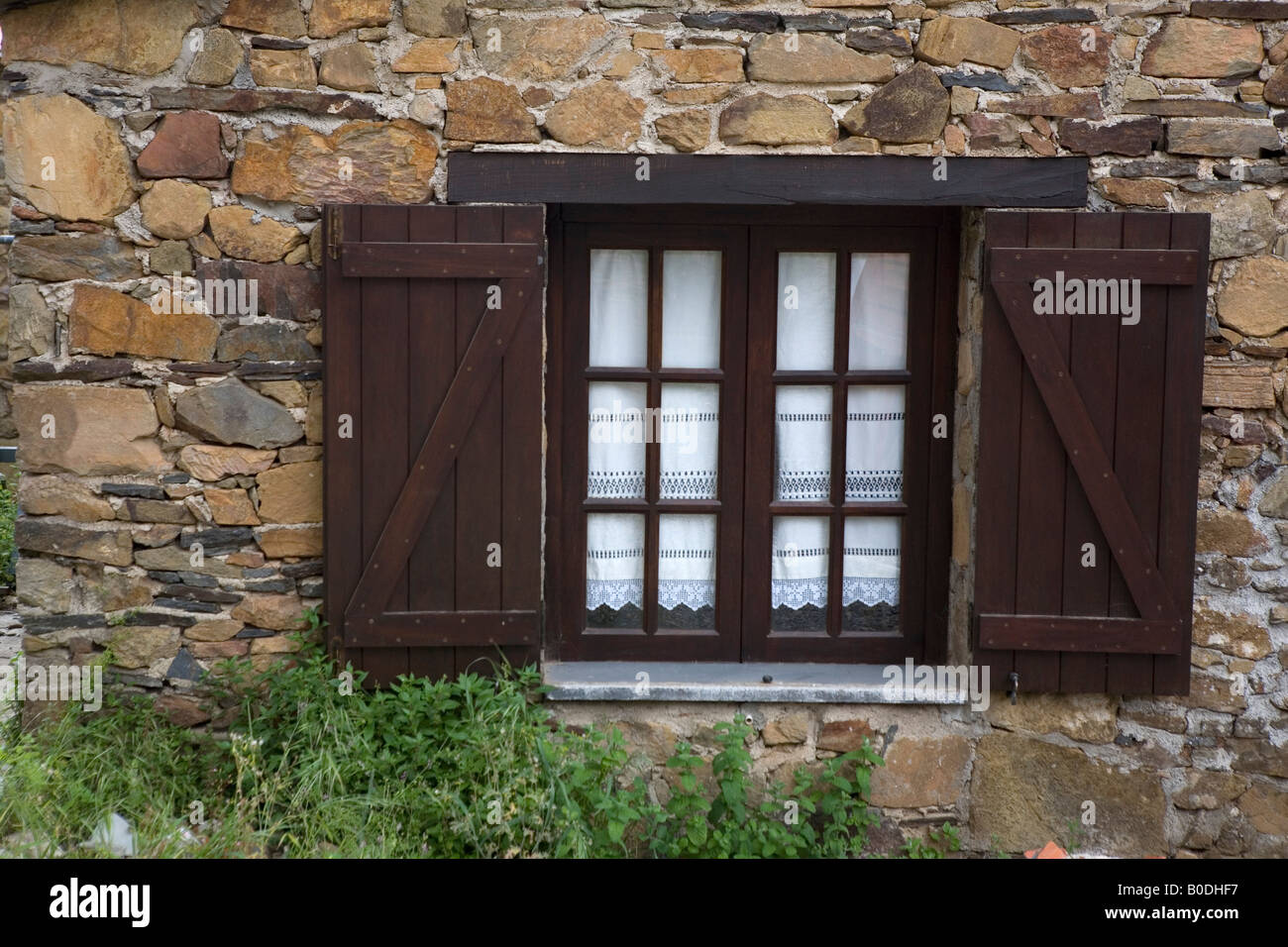 Xisto village Gondramaz Lousã Portugal Stock Photo - Alamy