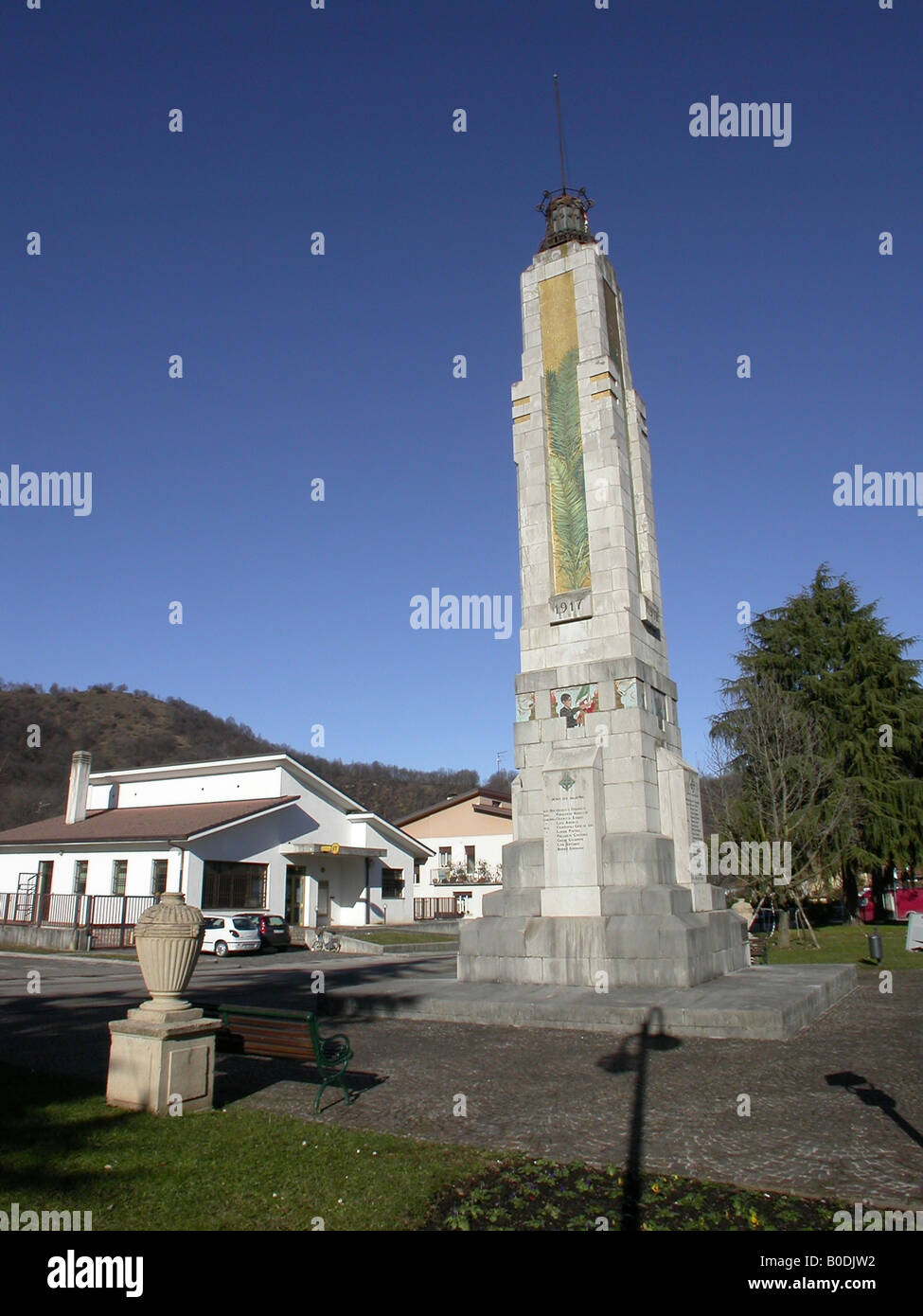 Monumento fascista hi-res stock photography and images - Alamy