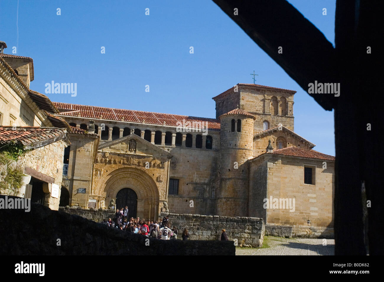 Santa juliana románica hi-res stock photography and images - Alamy
