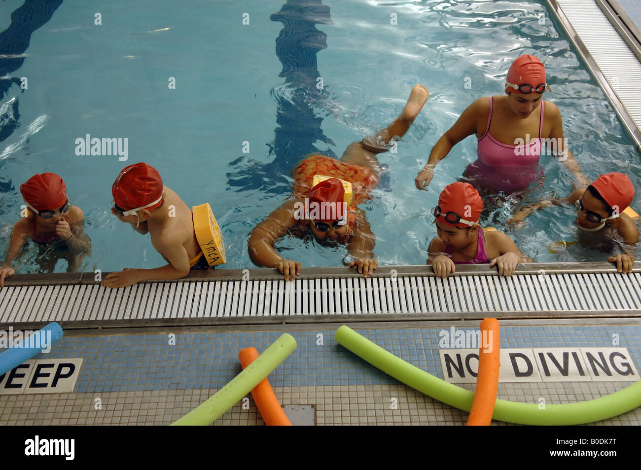 Youth swimmers school hi-res stock photography and images - Alamy