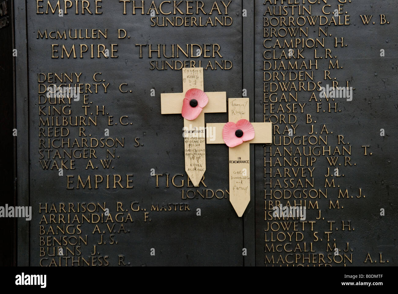 COMMONWEALTH WAR GRAVES COMMISSION CWGC TOWERHILL MEMORIAL WW2 WW1 ...
