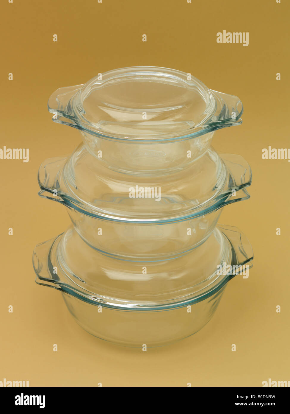 Three Pyrex Casserole Dishes Stock Photo - Alamy