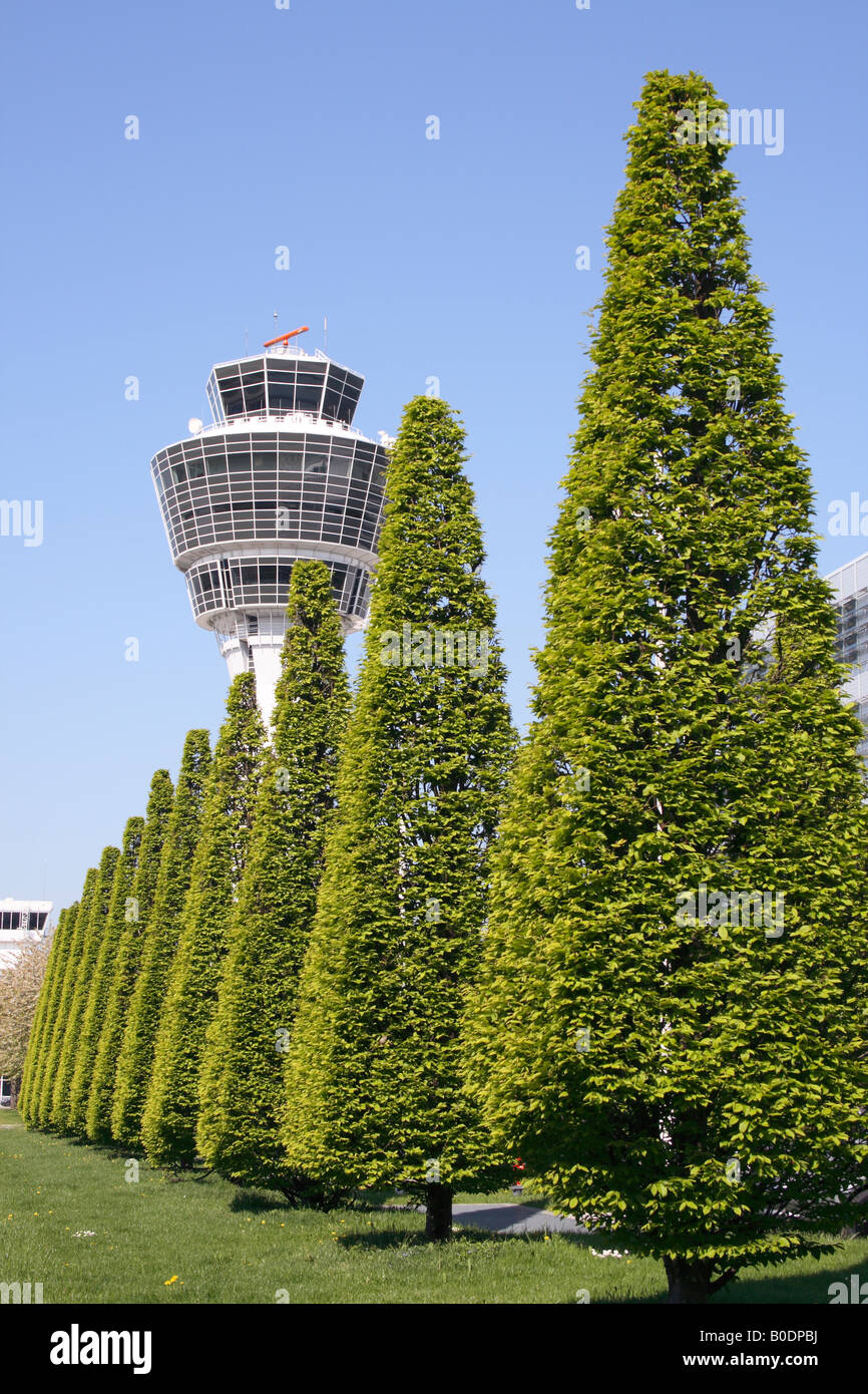 Munich airport terminal 2 hi-res stock photography and images - Alamy