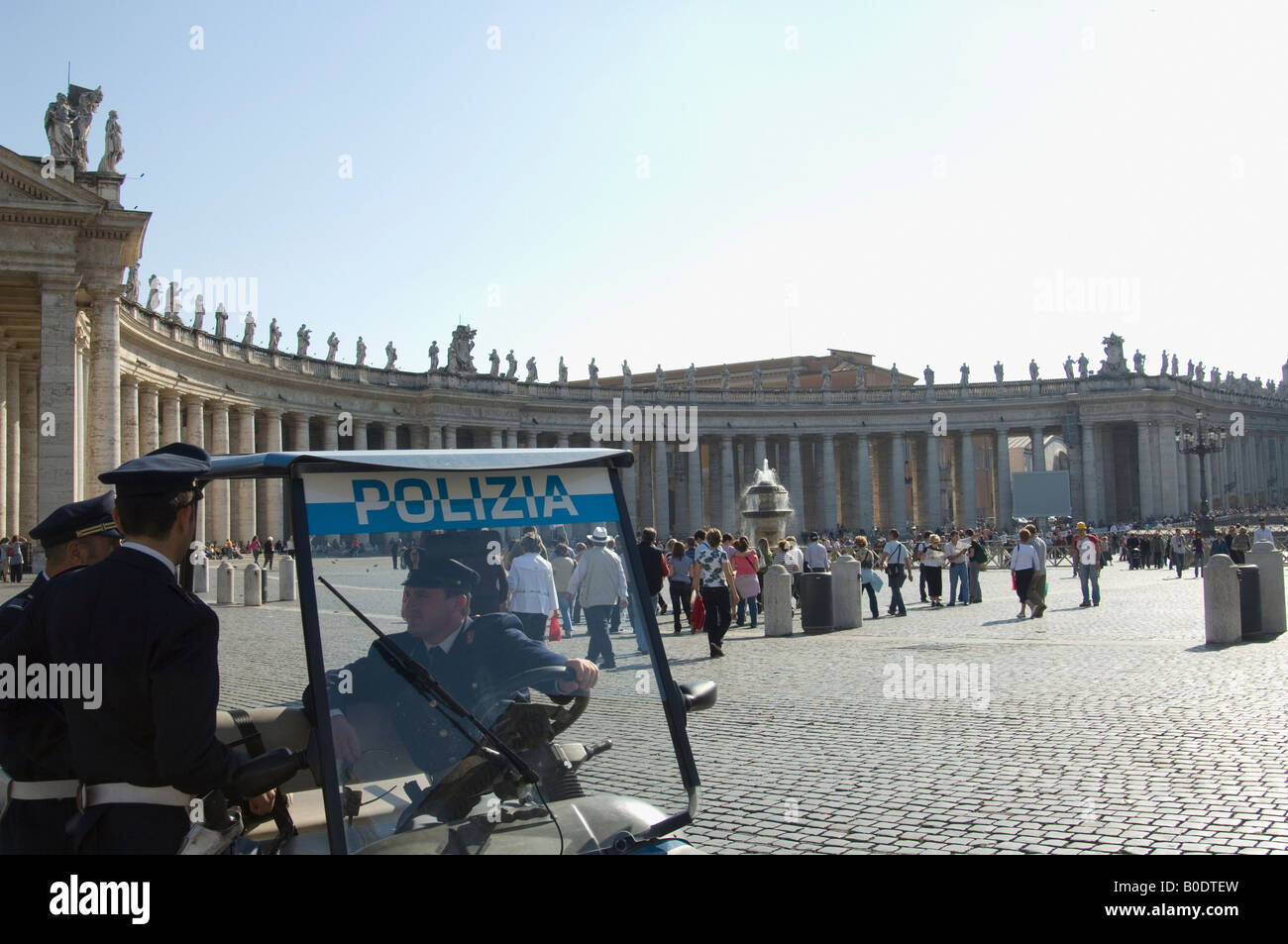 Smart police uniform hi-res stock photography and images - Alamy