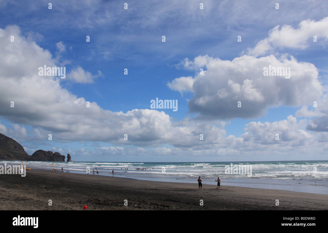 Piha beach, Auckland, New Zealand Stock Photo - Alamy
