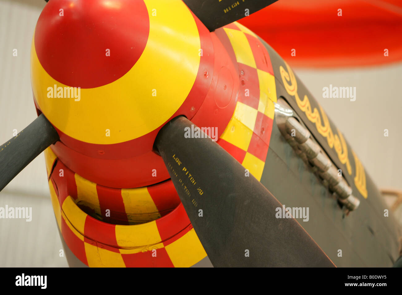 WW2 MUSTANG AIRCRAFT PROPELLER IMPERIAL WAR MUSEUM Stock Photo - Alamy