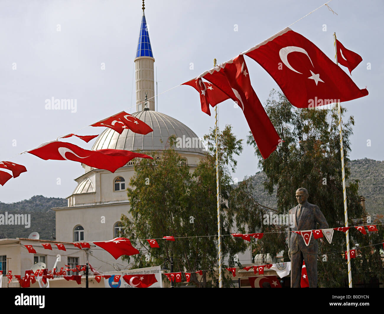 Turkish flag banners hi-res stock photography and images - Alamy