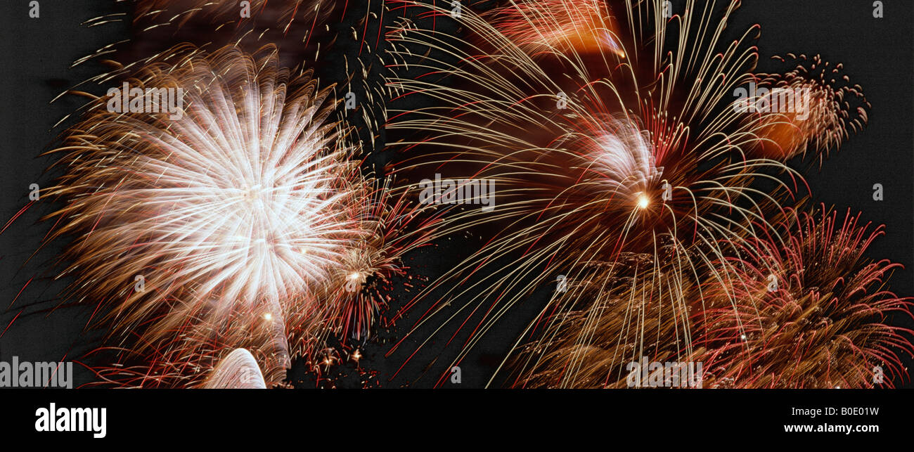 Flashing fireworks hi-res stock photography and images - Alamy