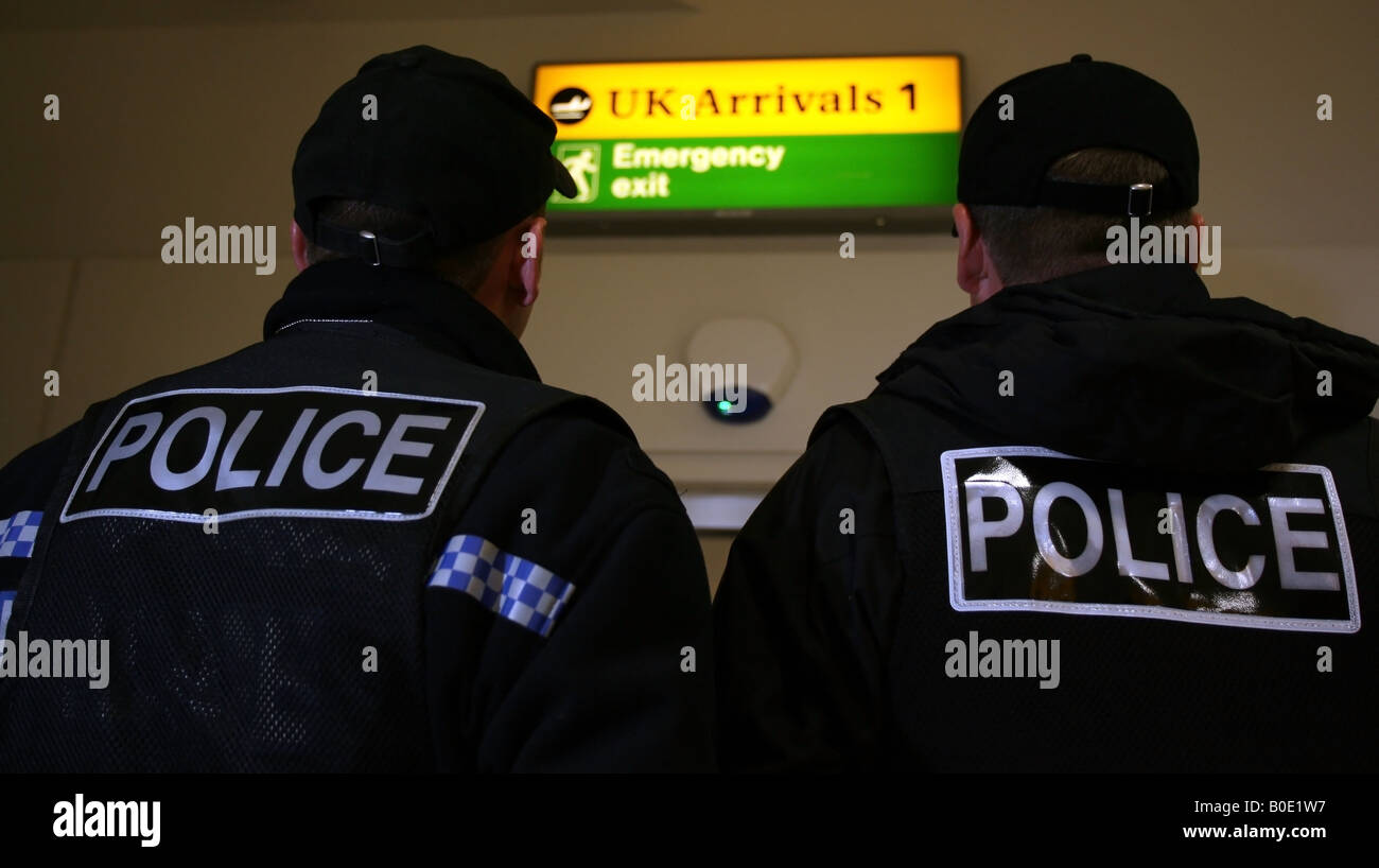 British police hat hi-res stock photography and images - Alamy